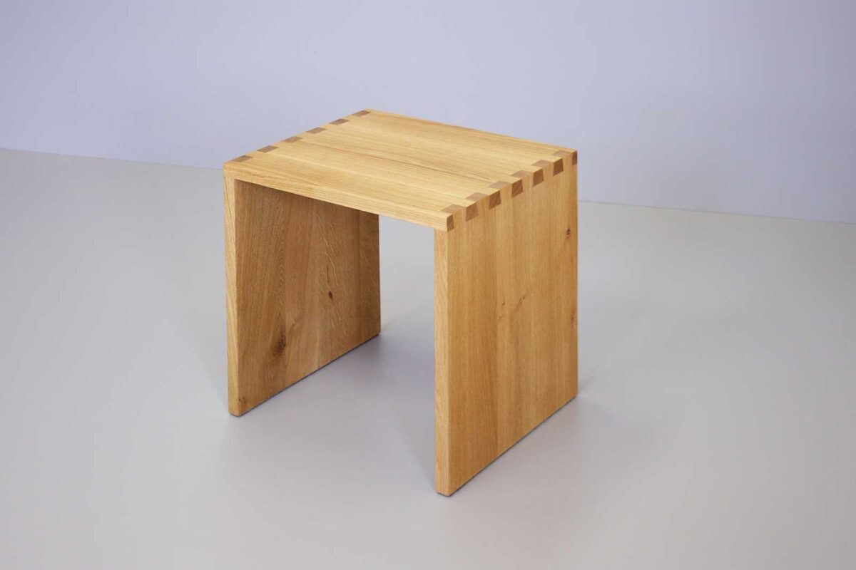 Hocker aus Eiche - Massivholzmöbel Tischlerei Dresden
